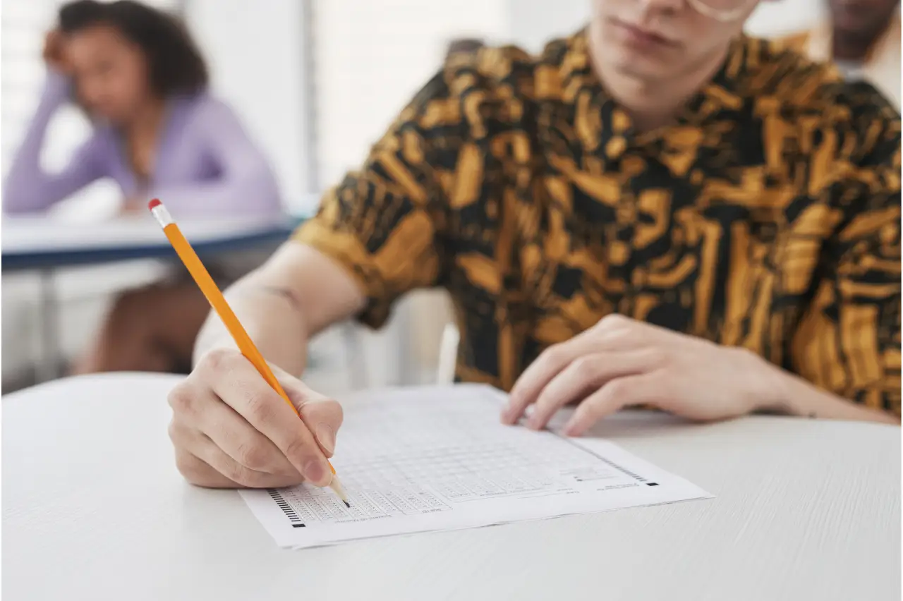 The Differences Between IGCSE Vs. GCSE: 5 Things You Need to Know